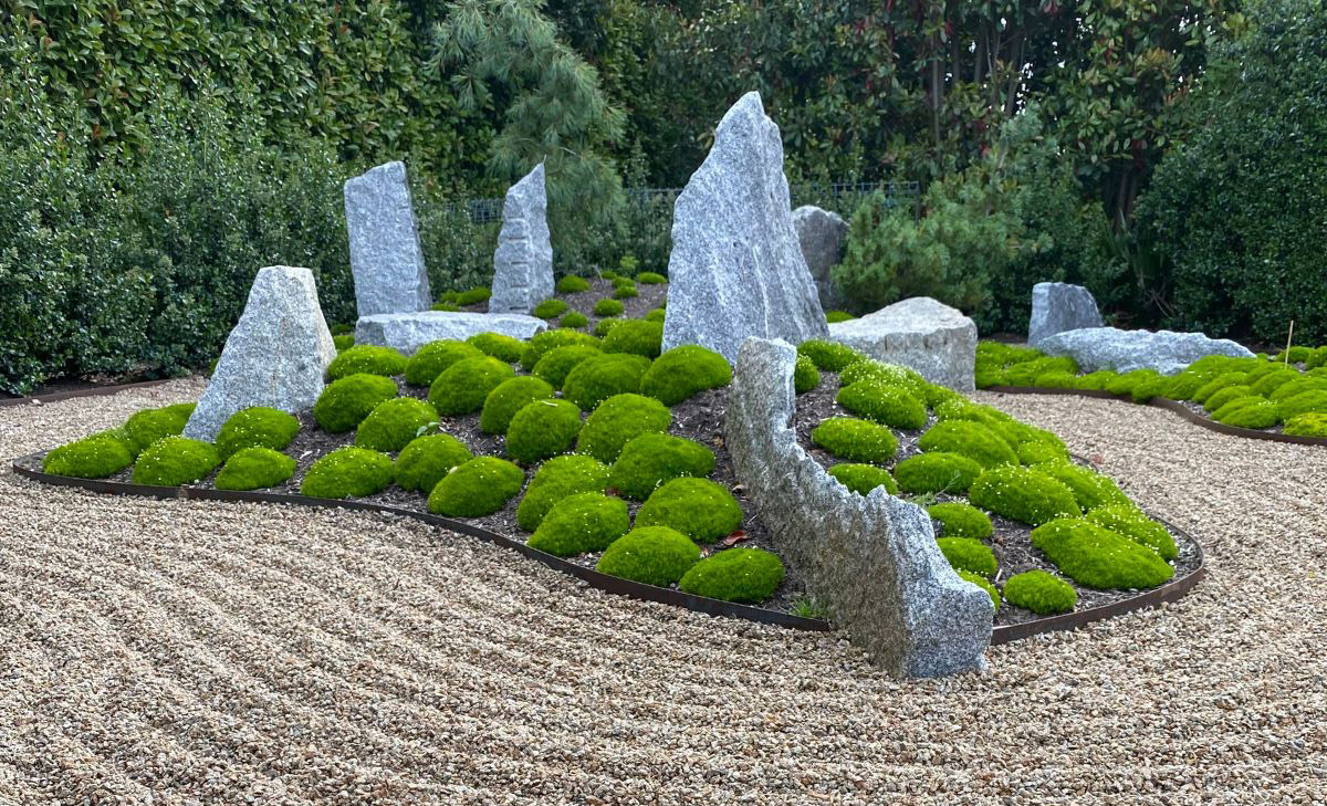 Alowyn Gardens | Zen & Display Garden Gallery